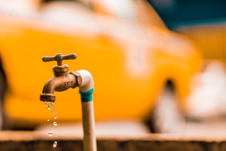 Hoe kan ik een waterleiding ontluchten? - Wonenvoorjou.nl